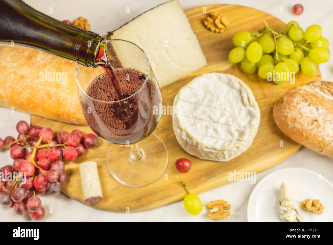 Cheese wheel loaf of bread hi-res stock photography and images - Alamy