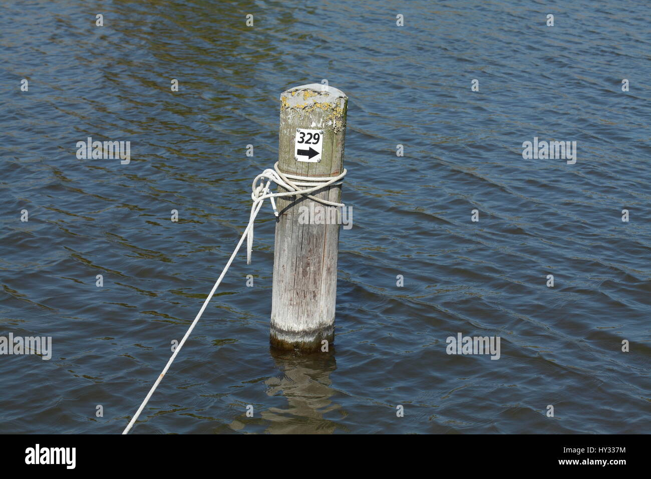 Rope peg hi-res stock photography and images - Alamy