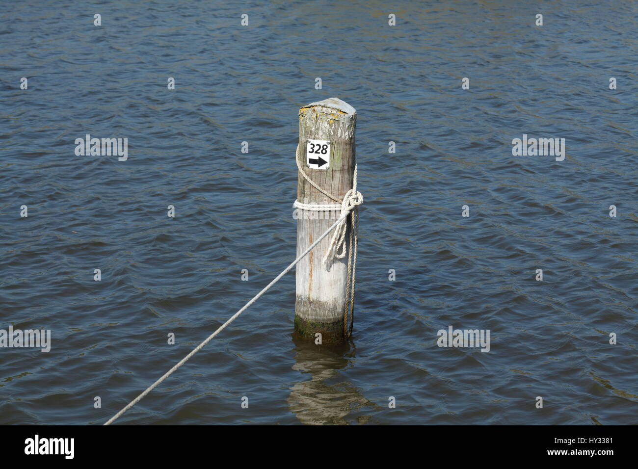Rope peg hi-res stock photography and images - Alamy