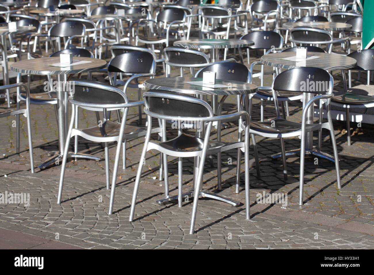 Silver metal chair hi-res stock photography and images - Alamy