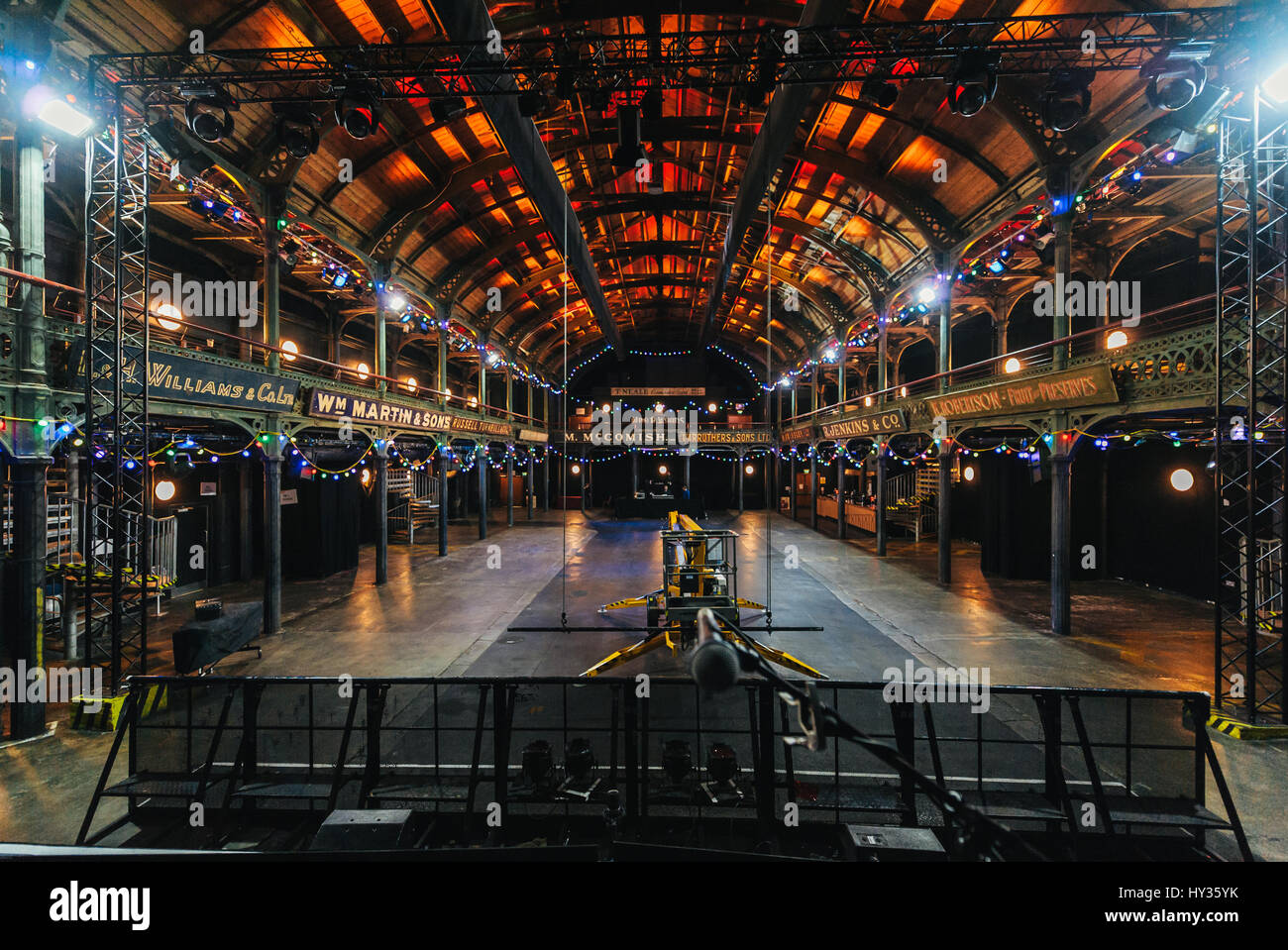 Vintage music venue hi-res stock photography and images - Alamy