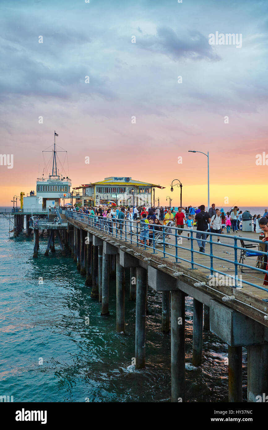 Santa monica pier hi-res stock photography and images - Alamy