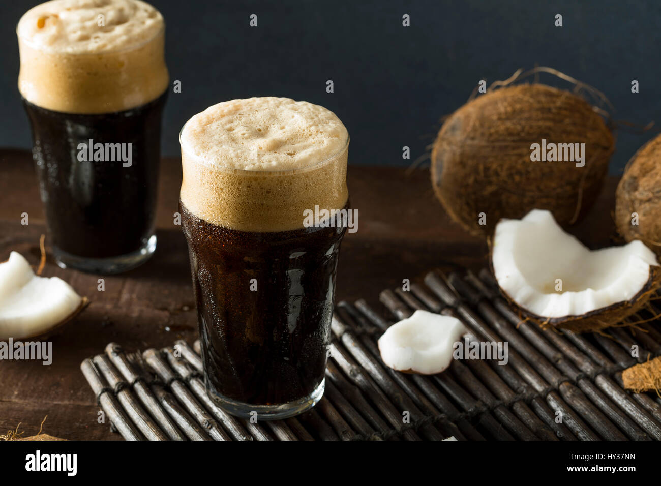 Coconut porter hi-res stock photography and images - Alamy
