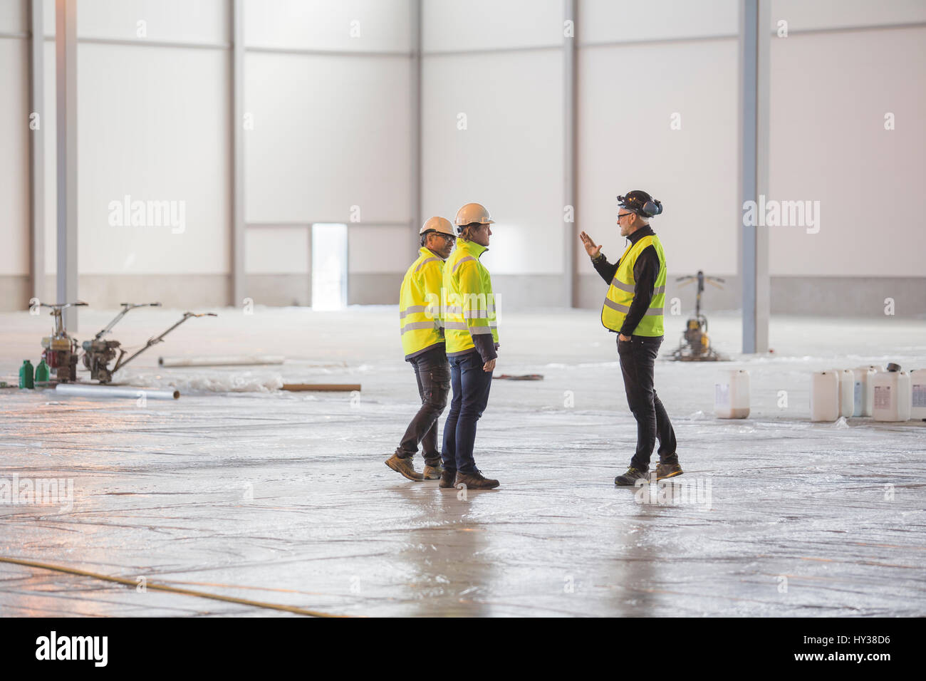 Engineers at work hi-res stock photography and images - Alamy