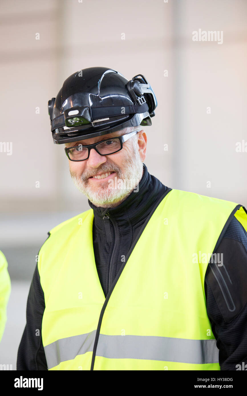 Reflective jacket hi-res stock photography and images - Alamy
