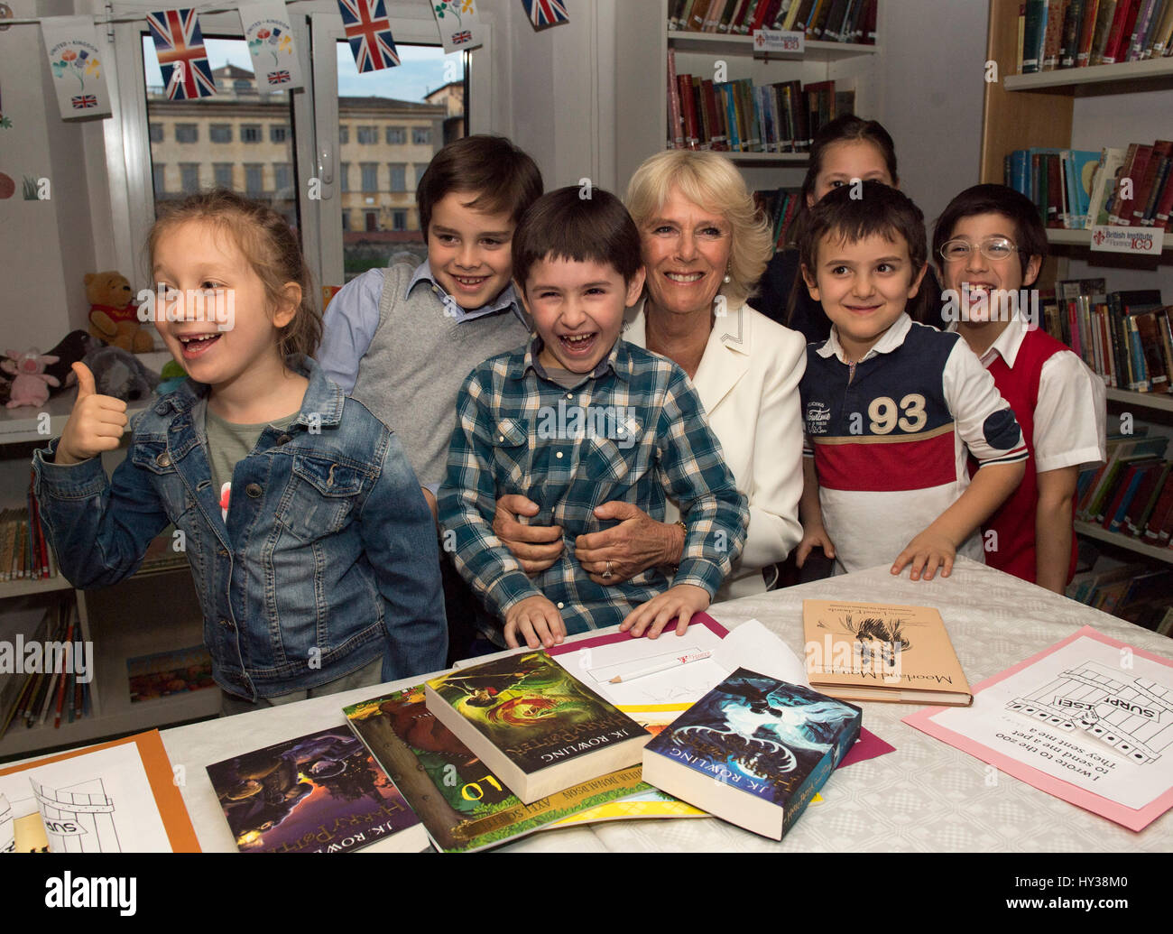 The Duchess of Cornwall with Italian children who are learning English ...