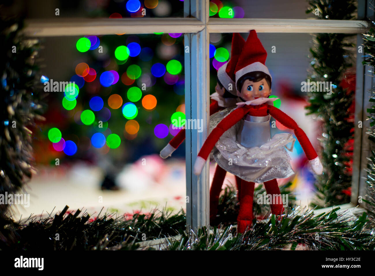 looking through window Christmas Stock Photo - Alamy