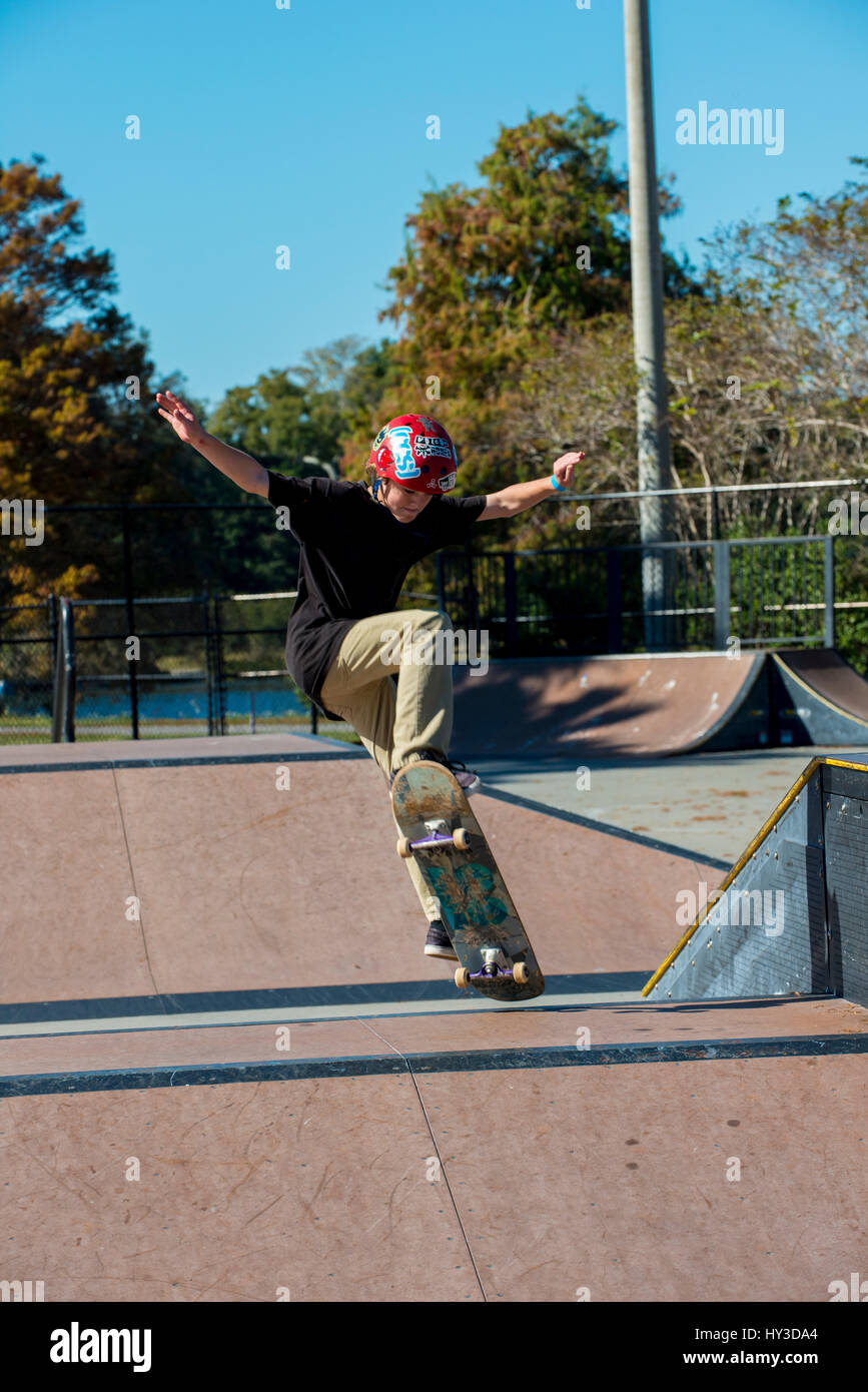 young boy on skate board Stock Photo - Alamy