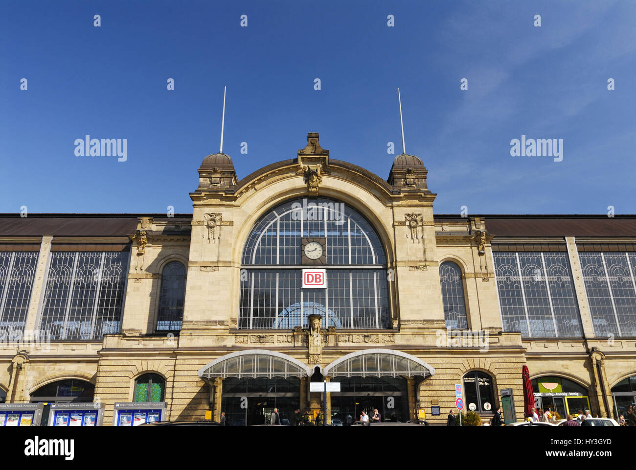 Bahnhof dammtorbahnhof hi-res stock photography and images - Alamy