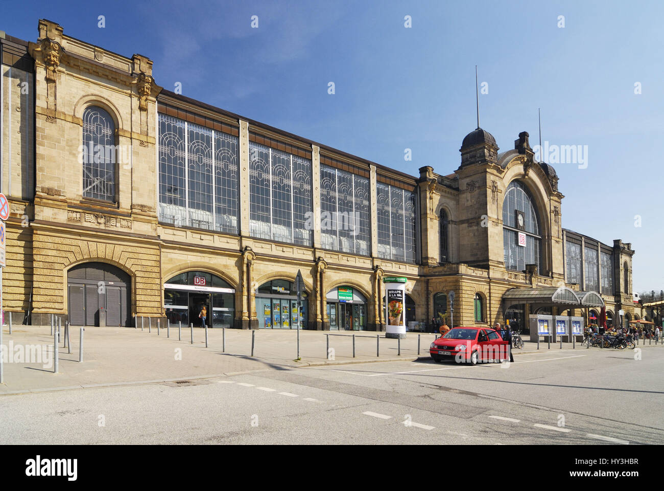 Bahnhof Dammtor High Resolution Stock Photography and Images - Alamy