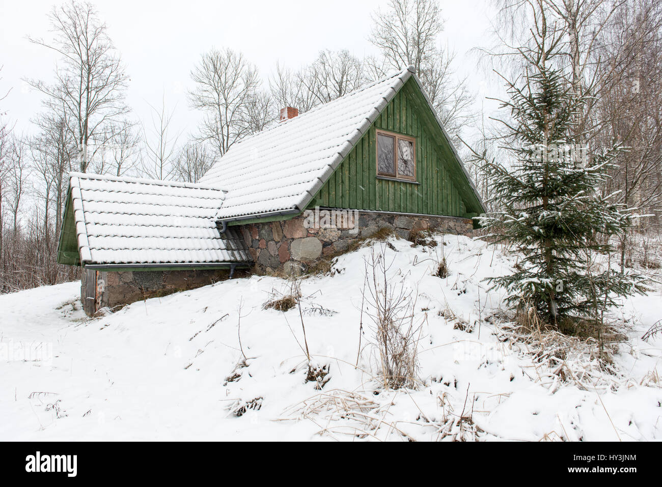 small rural cottage in winter in countryside Stock Photo - Alamy
