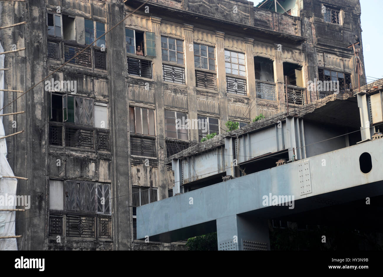 Kolkata, India. 31st Mar, 2017. Damage parts of the flyiver due the ...