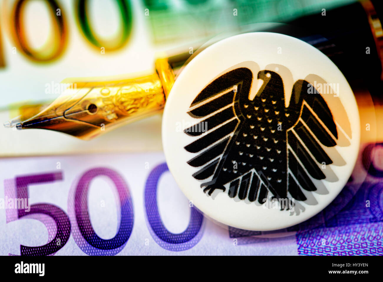 Picture fountain pen hi-res stock photography and images - Alamy