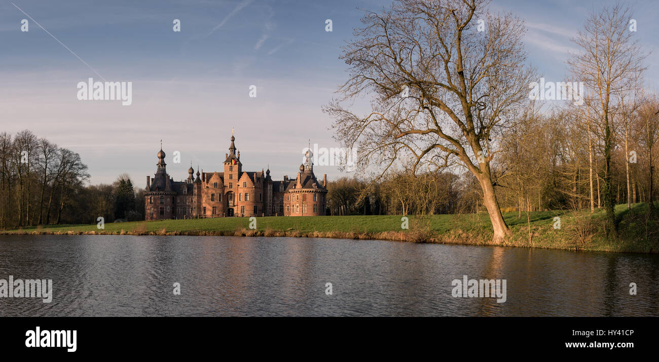 Kasteel ooidonk hi-res stock photography and images - Alamy