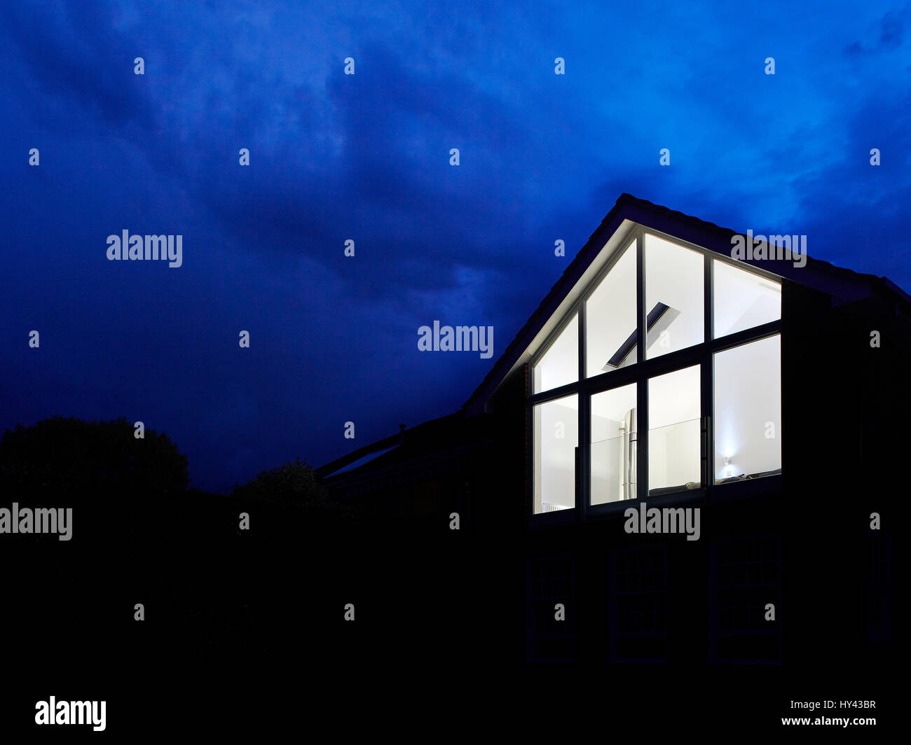 Exterior house extension night hi-res stock photography and images - Alamy