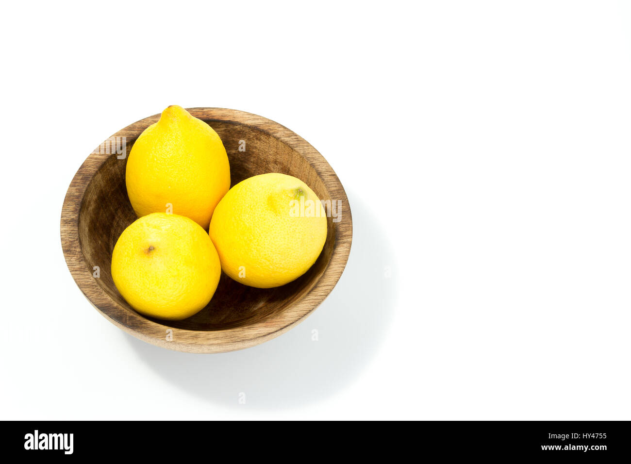 Lemons in white bowl hi-res stock photography and images - Alamy