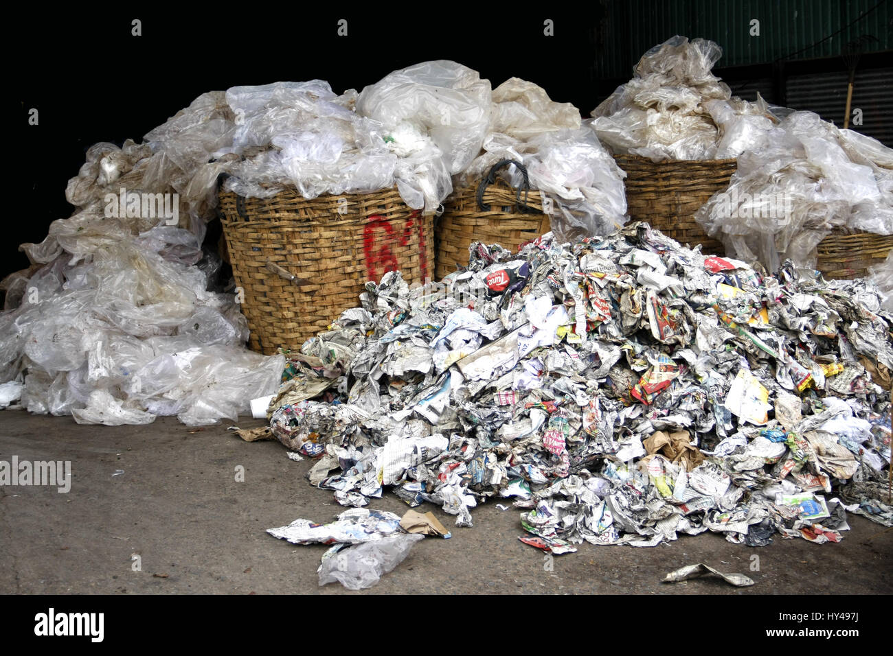 waste of paper and plastic for recycle Stock Photo - Alamy