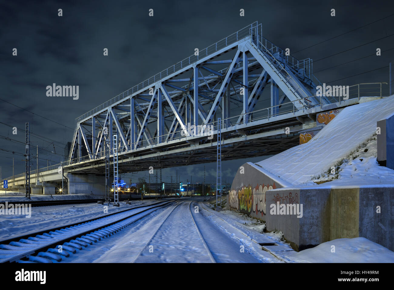 Overhead line truss hi-res stock photography and images - Alamy
