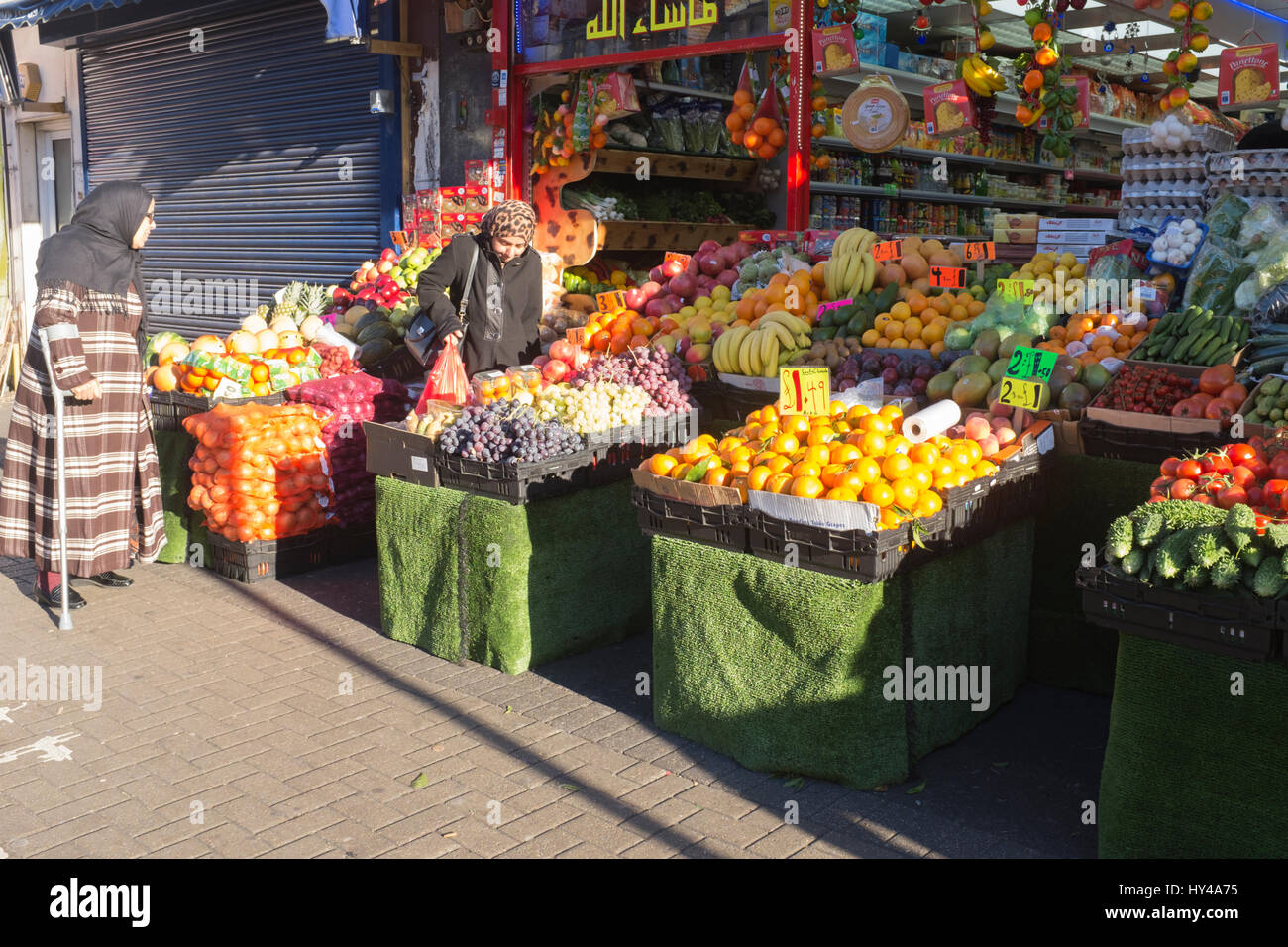 North end road market fulham hi-res stock photography and images - Alamy