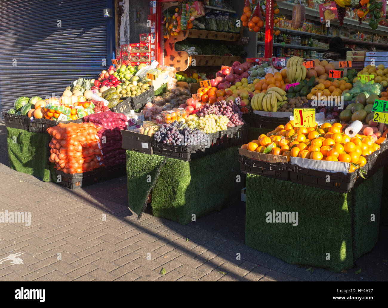 North end road market fulham hi-res stock photography and images - Alamy