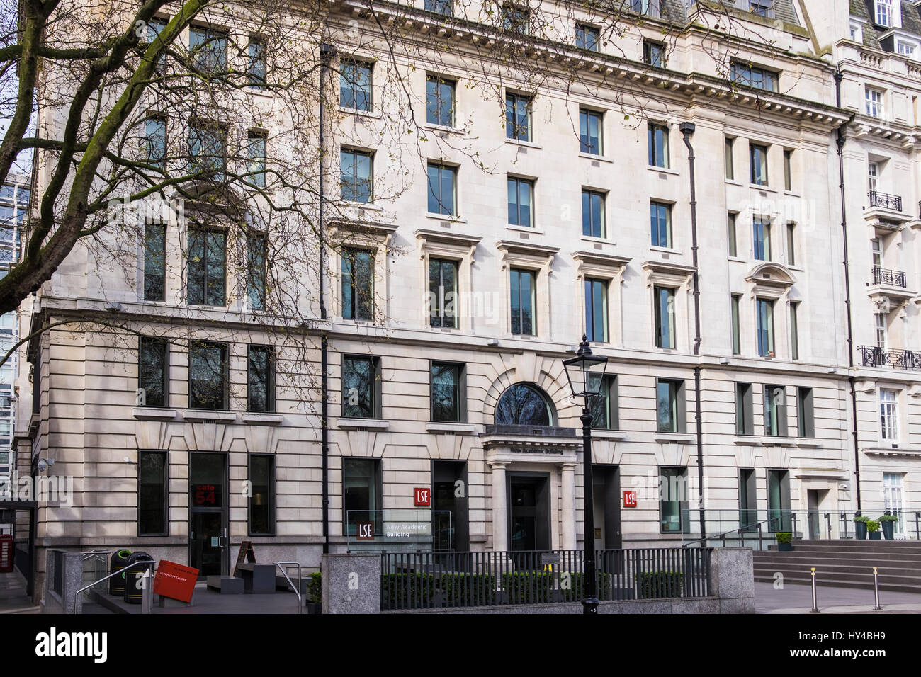 Lse building hi-res stock photography and images - Alamy