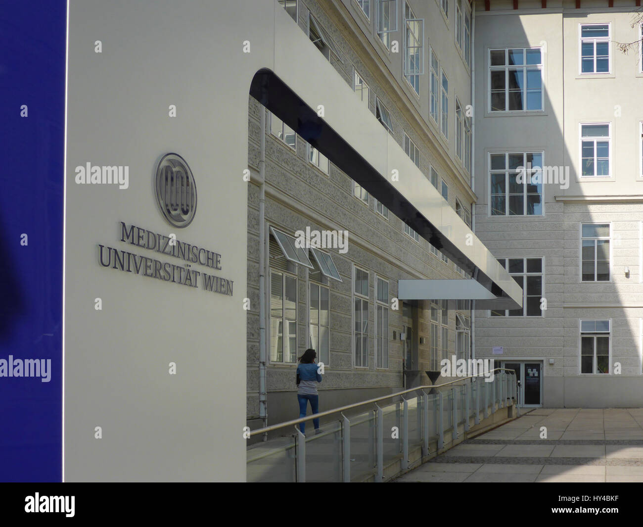 Medizinische universität wien hi-res stock photography and images - Alamy