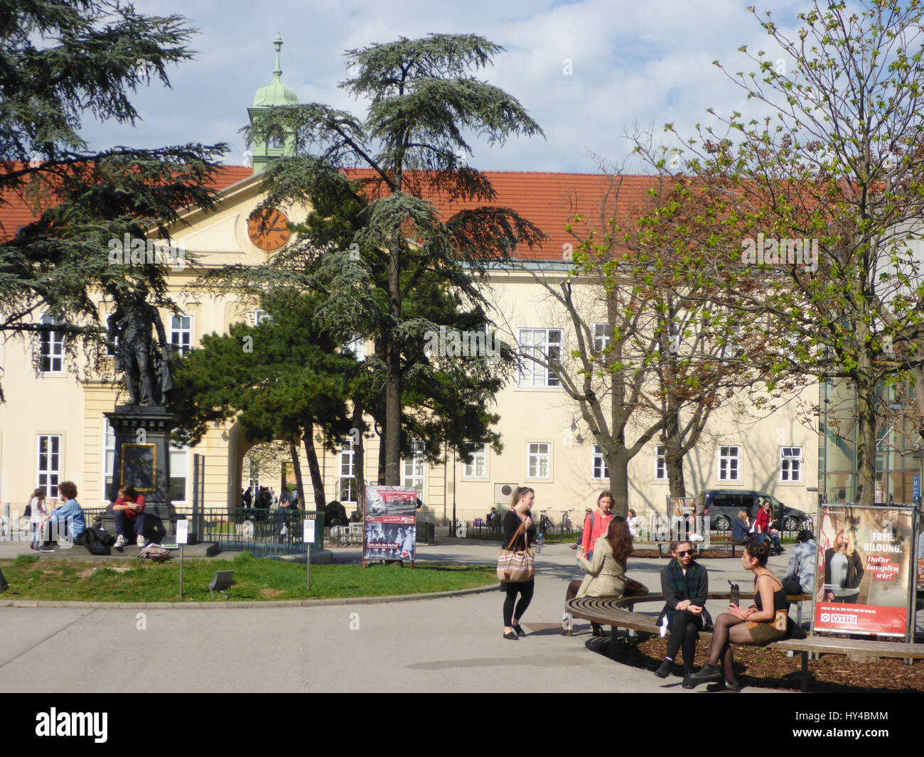 students at Altes Allgemeines Krankenhaus (Altes AKH) Old General ...