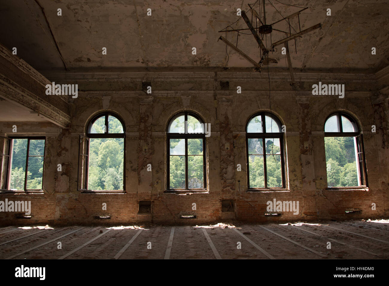 Inside of old abandoned building with windows Stock Photo - Alamy