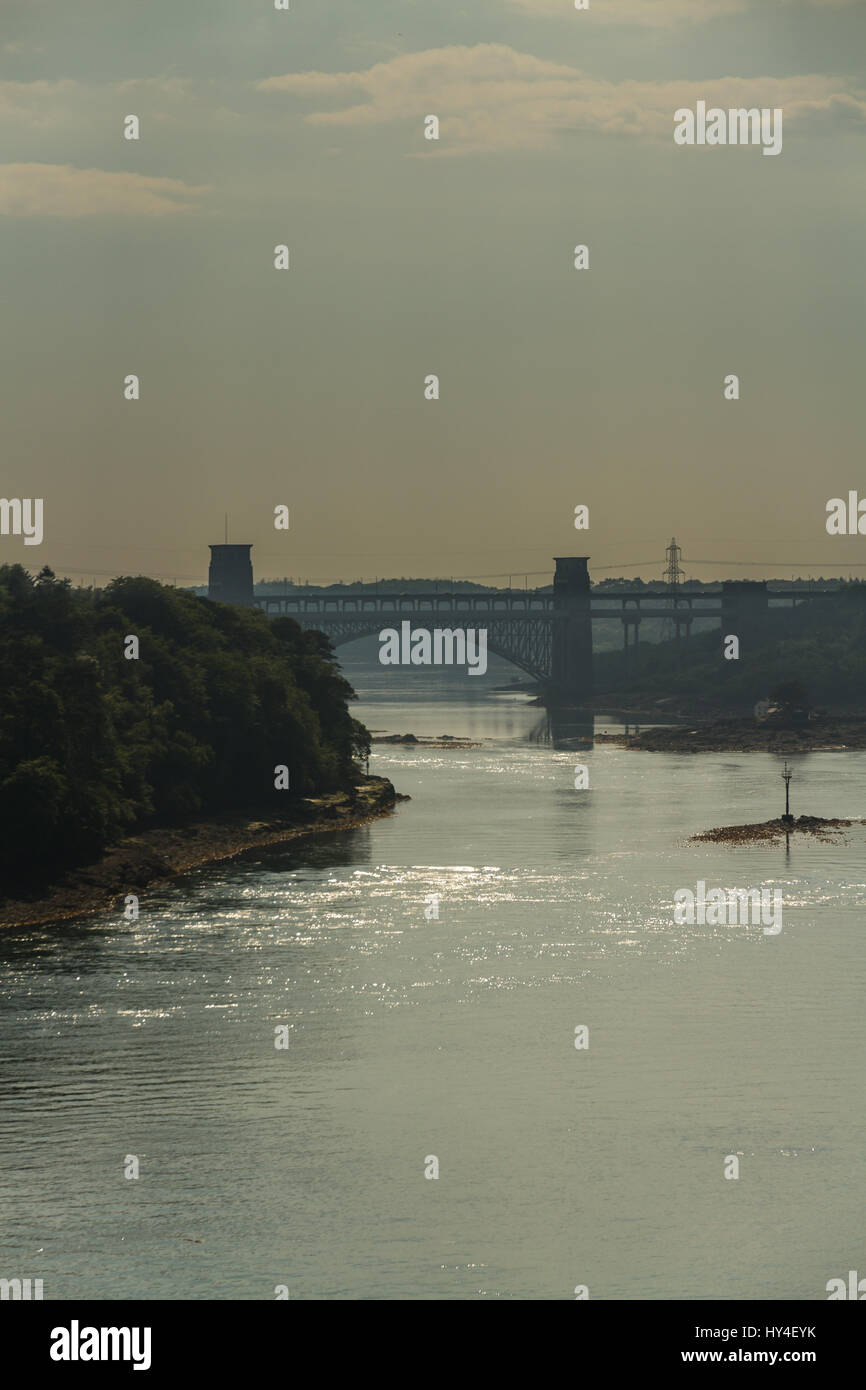 Robert Stephenson’s Britannia Bridge carries road and railway across ...