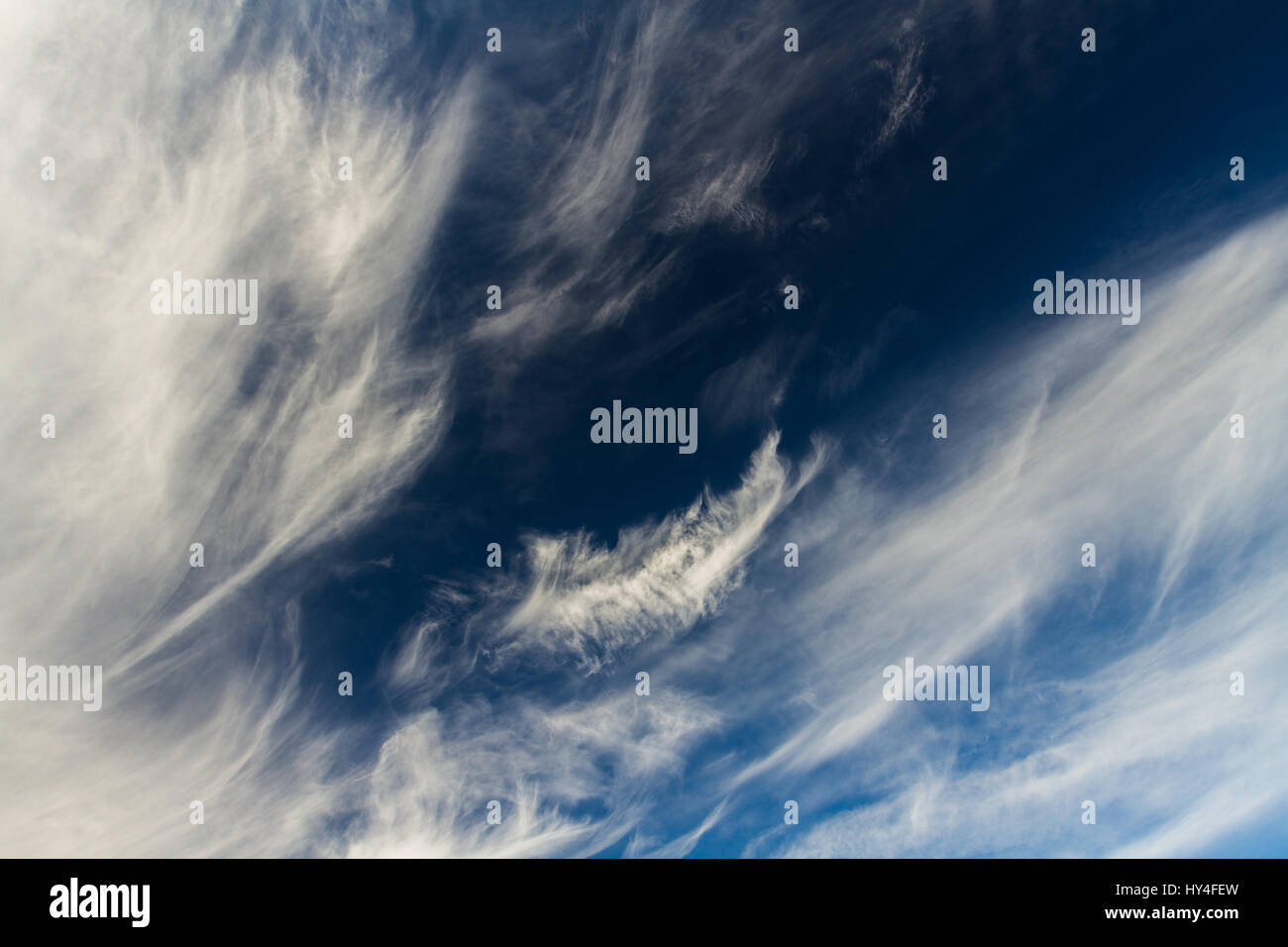 High level cloud formation hi-res stock photography and images - Alamy