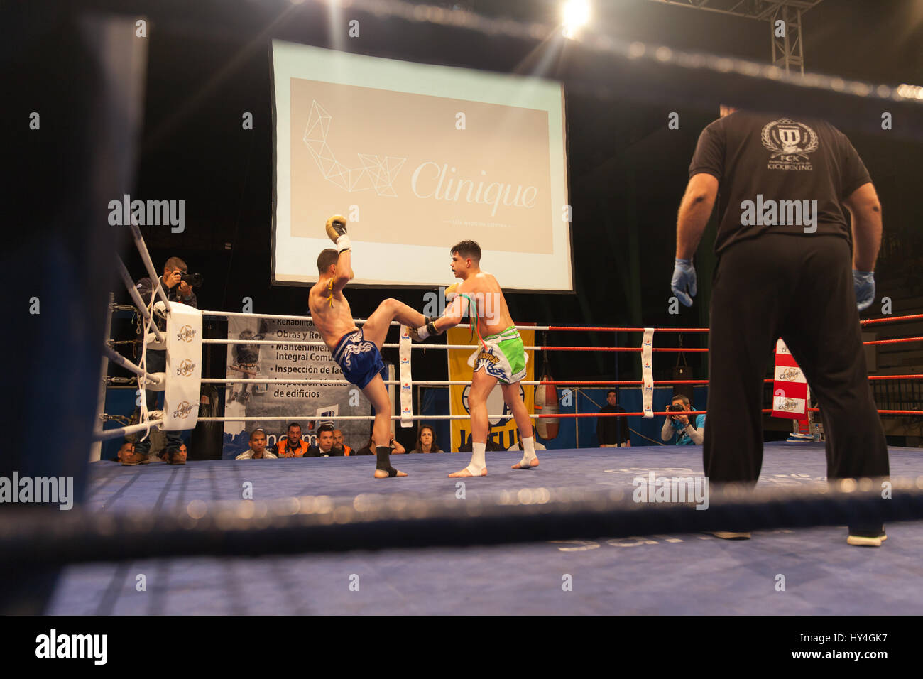 male versus male kickboxing match Stock Photo - Alamy