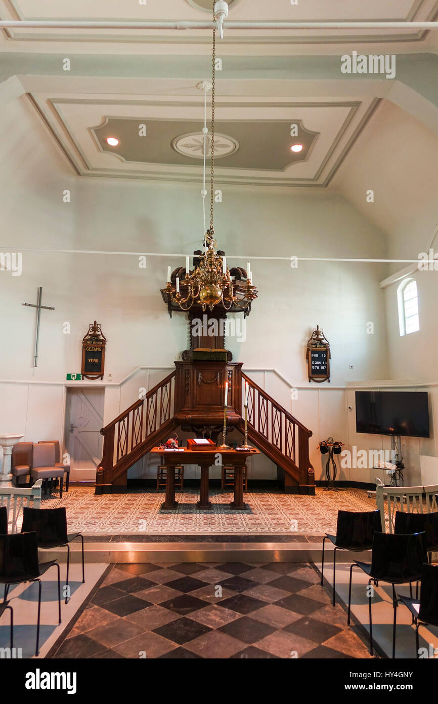 Protestant church interior hi-res stock photography and images - Alamy