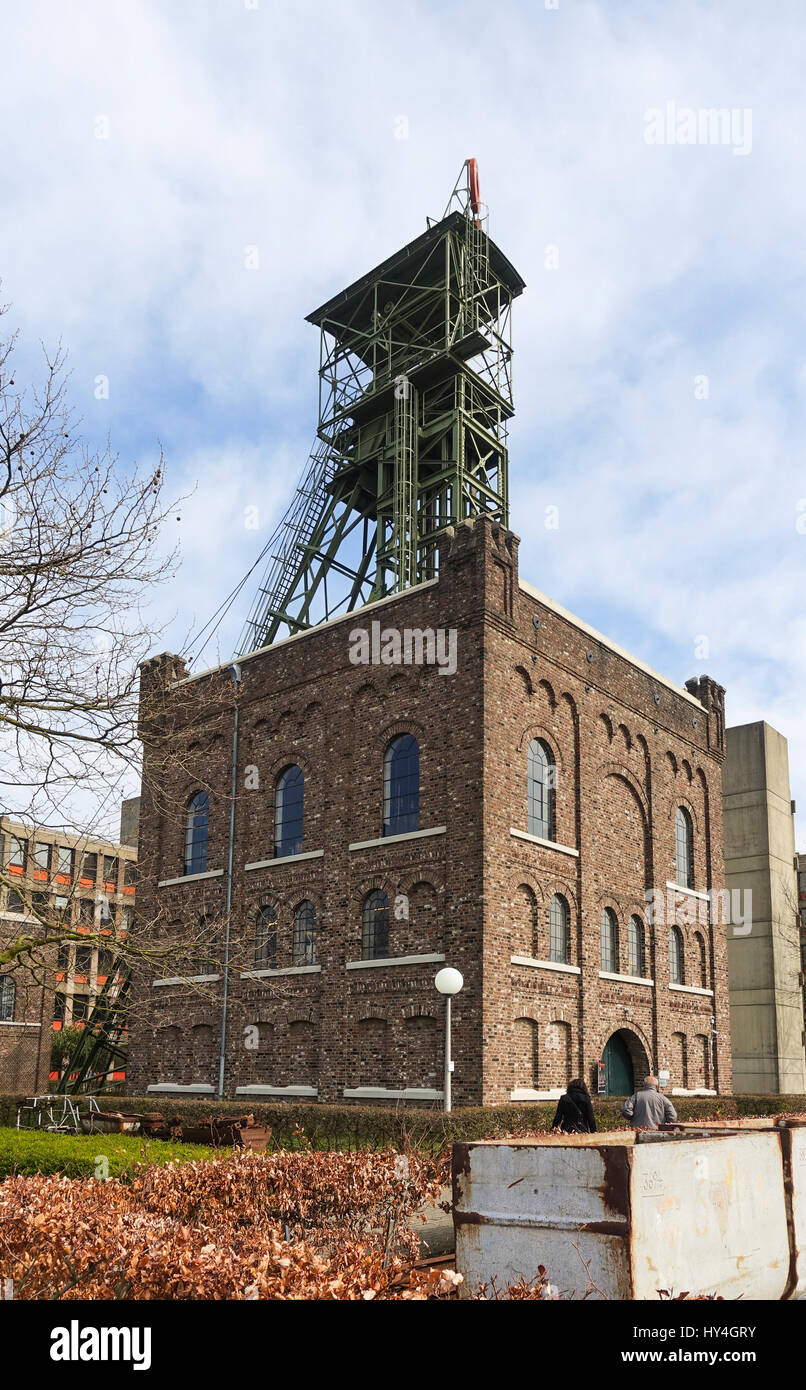 Coal mining museum, Pit, shaft, mineshaft, winder house, shaft ...
