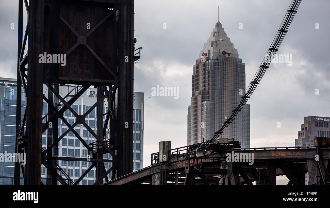 Icey rock wall hi-res stock photography and images - Alamy