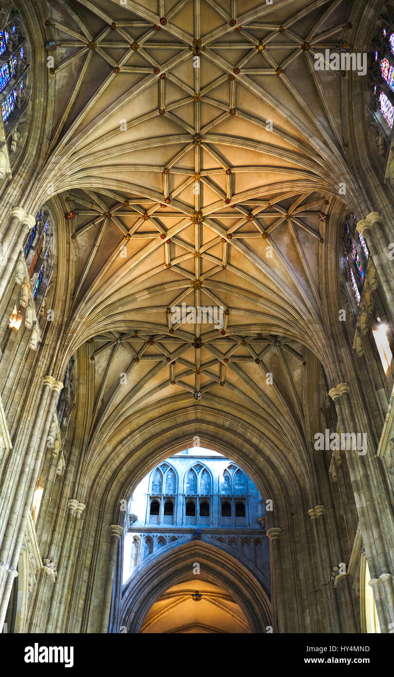 Ceiling of Canterbury Cathedral, with its abstract pattern Stock Photo ...