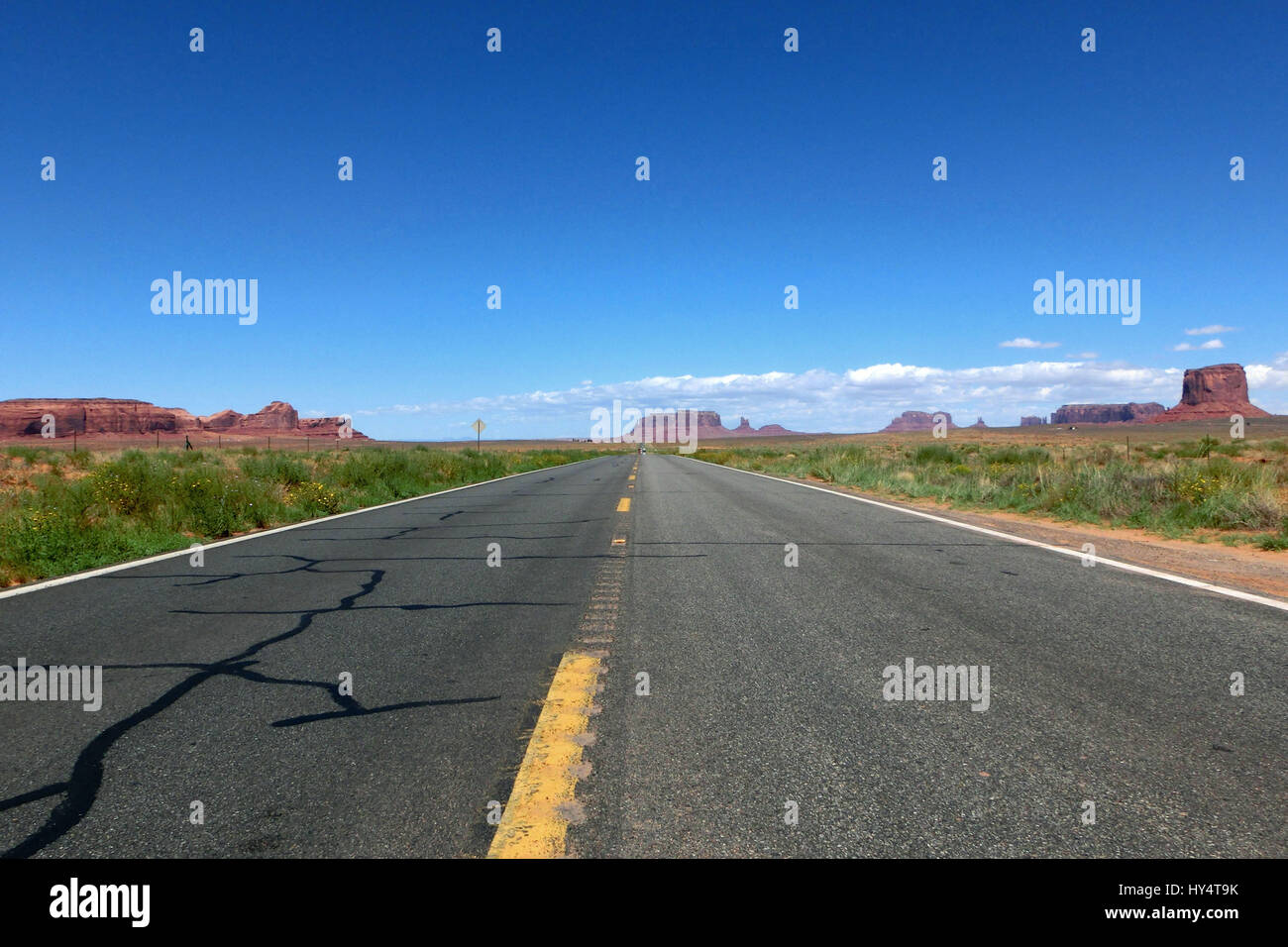 broad road in Arizona Stock Photo - Alamy