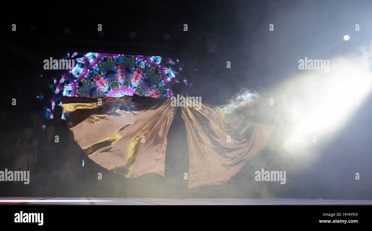 Lahore, Pakistan. 01st Apr, 2017. Pakistani artist performing on stage ...