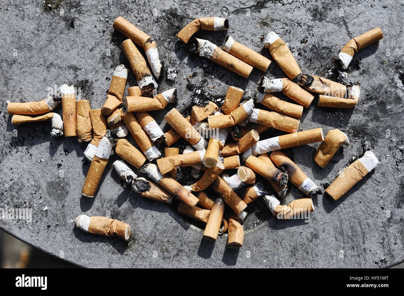 Expressed cigarettes hi-res stock photography and images - Alamy