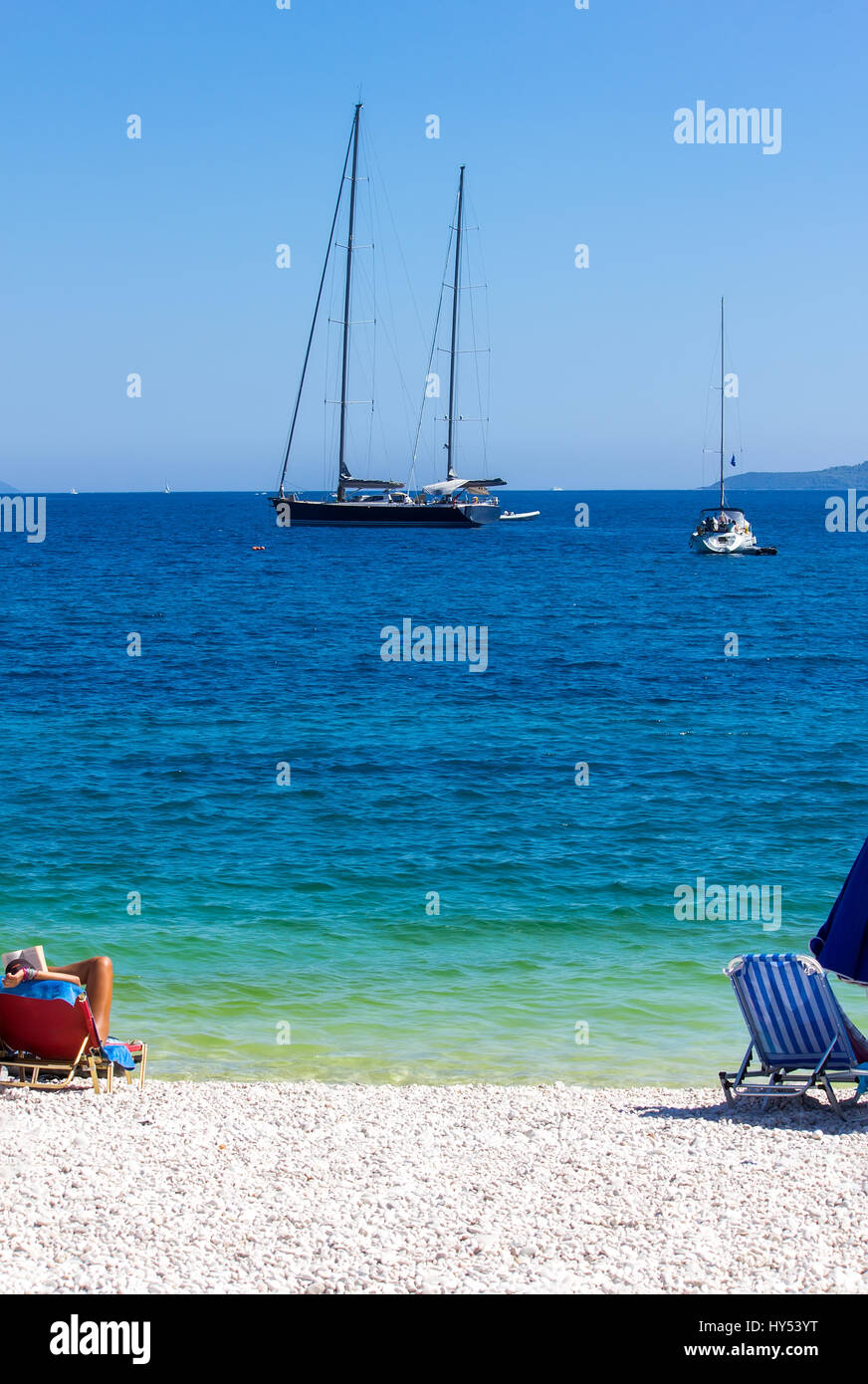 Pebble beach sea waves ionian hi-res stock photography and images - Alamy