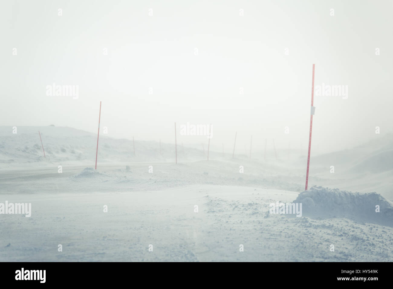 Red white poles hi-res stock photography and images - Alamy