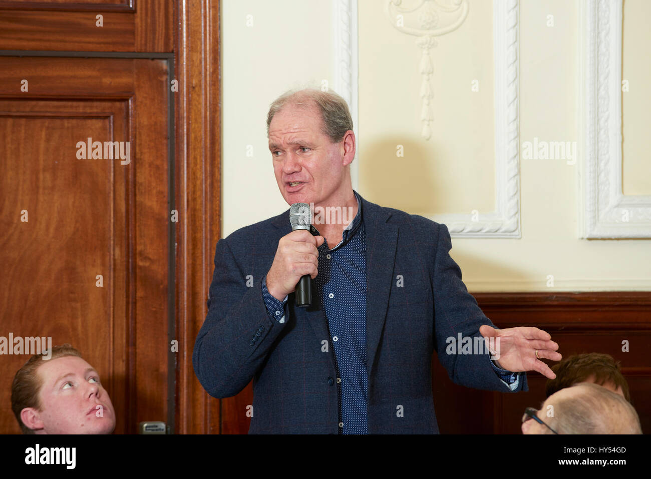 Erwin James at the The Oldie Literary Lunch 13-12-16 Stock Photo - Alamy