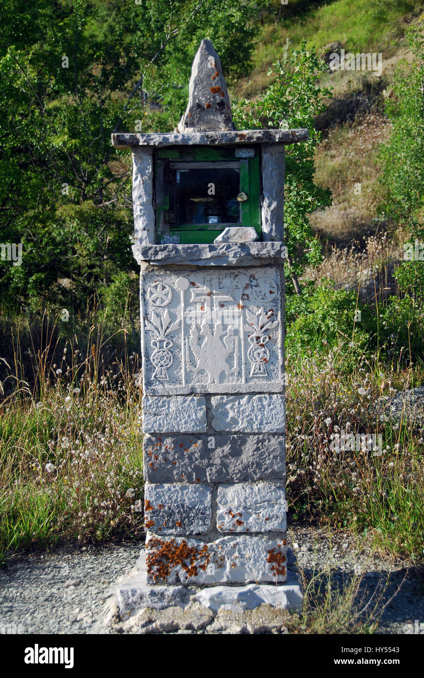 The giant stone steps of Vradeto village and the Beloi viewpoint 0f ...