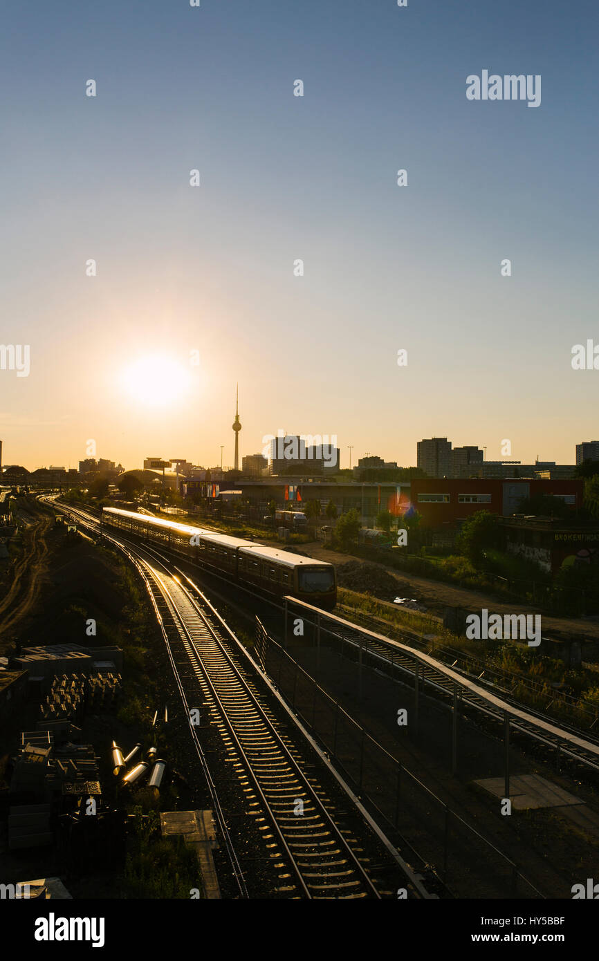 Track scenes hi-res stock photography and images - Alamy