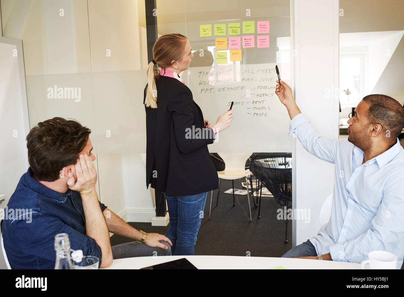 People talking in meeting hi-res stock photography and images - Alamy