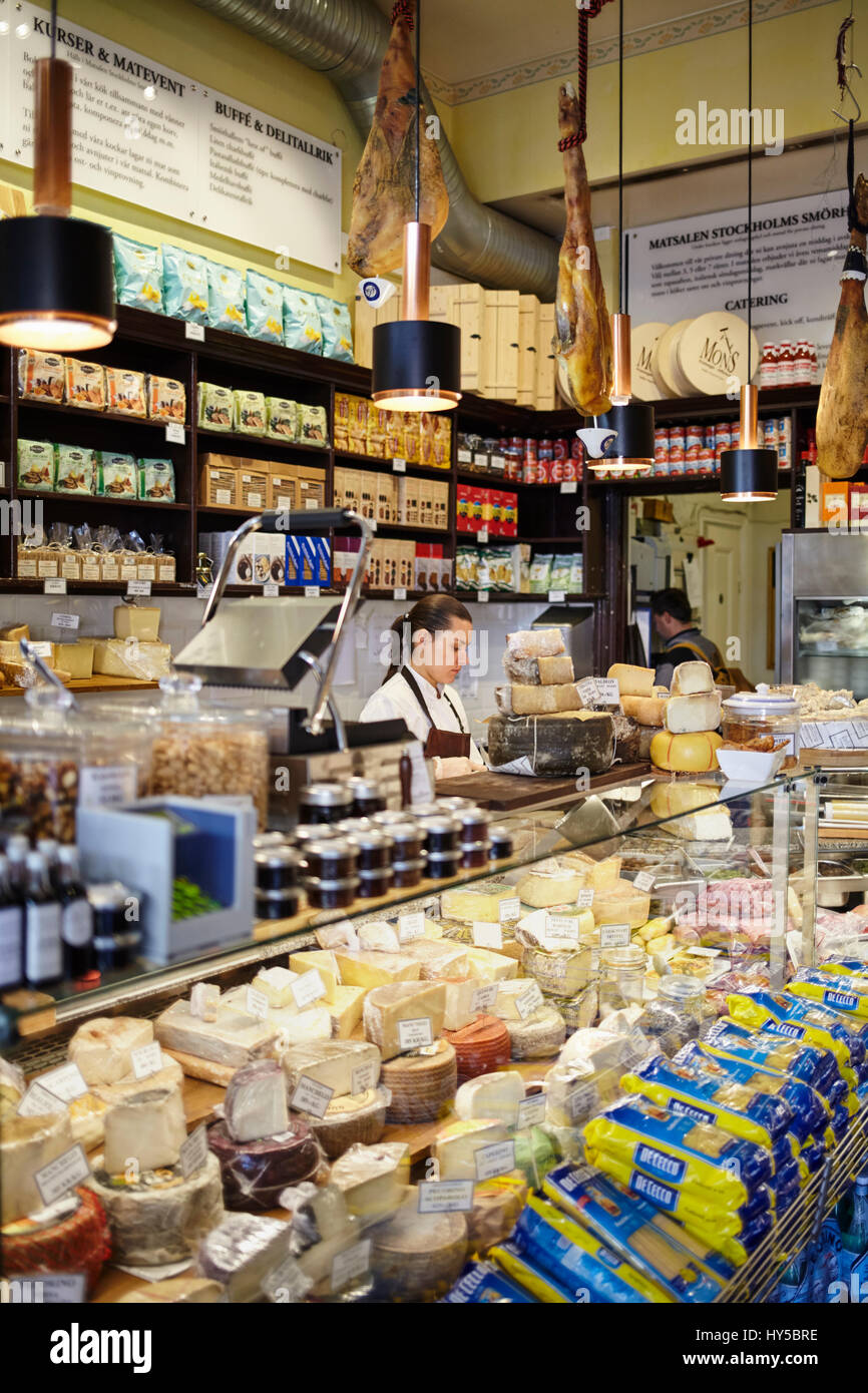 Deli Worker Woman High Resolution Stock Photography and Images - Alamy