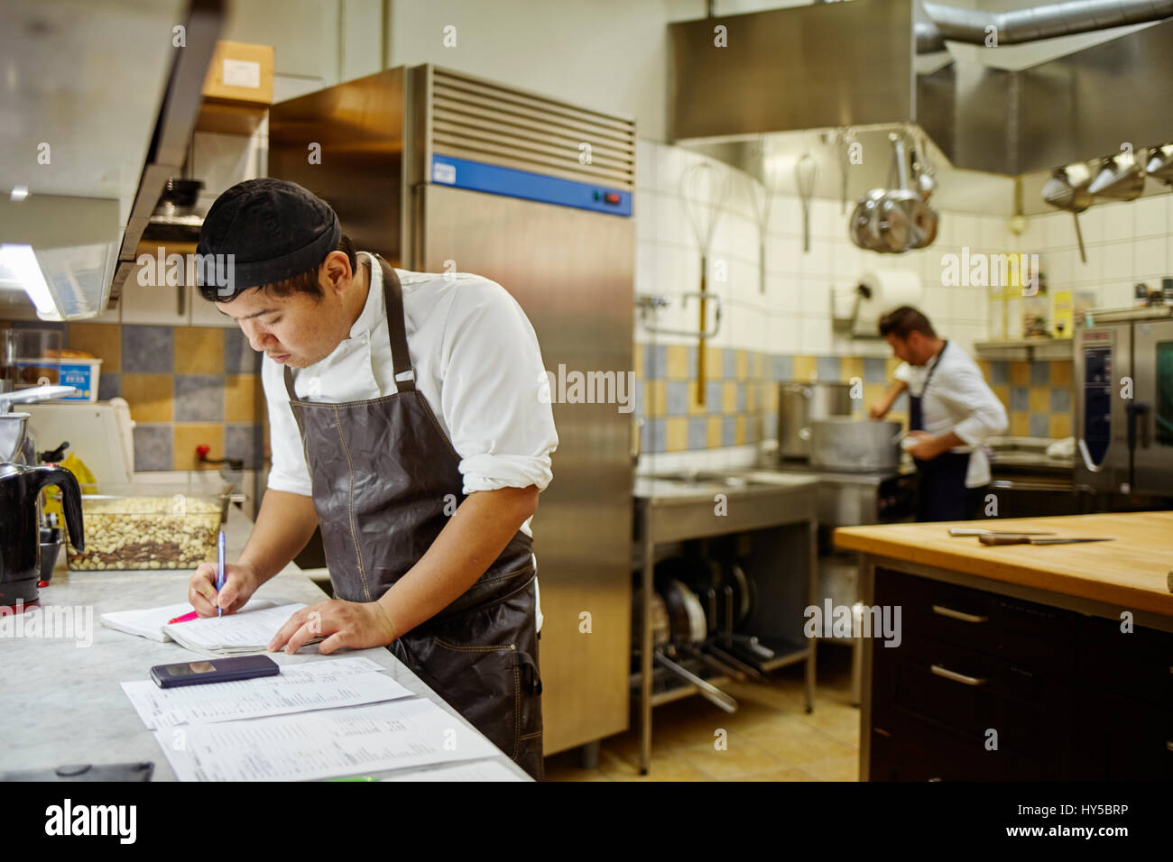 Commercial Kitchen Stock Photos & Commercial Kitchen Stock Images - Alamy