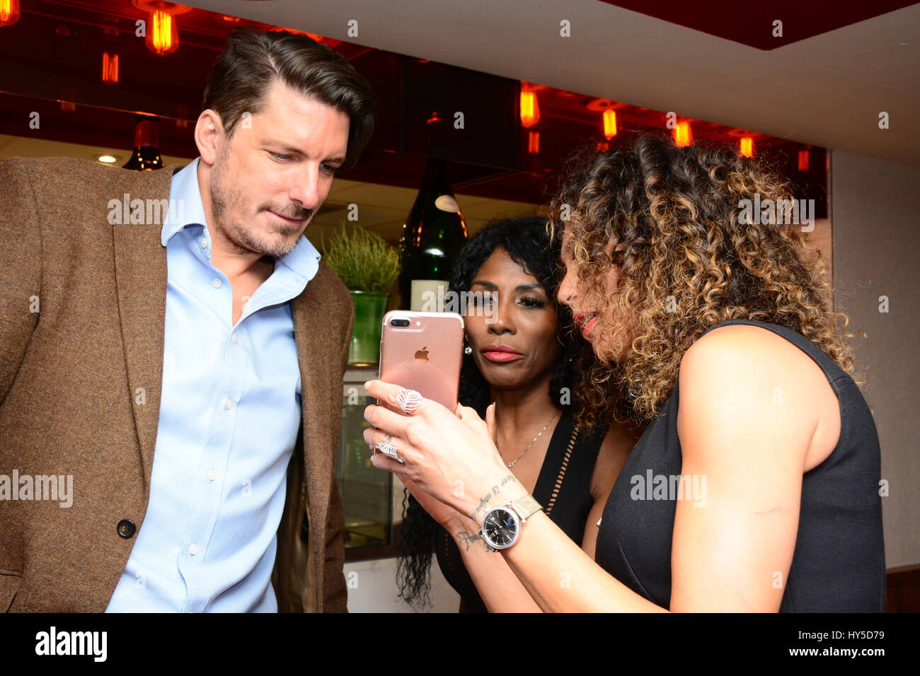 Beth Jones hosts an intimate VIP dinner with a group of celebrity ...
