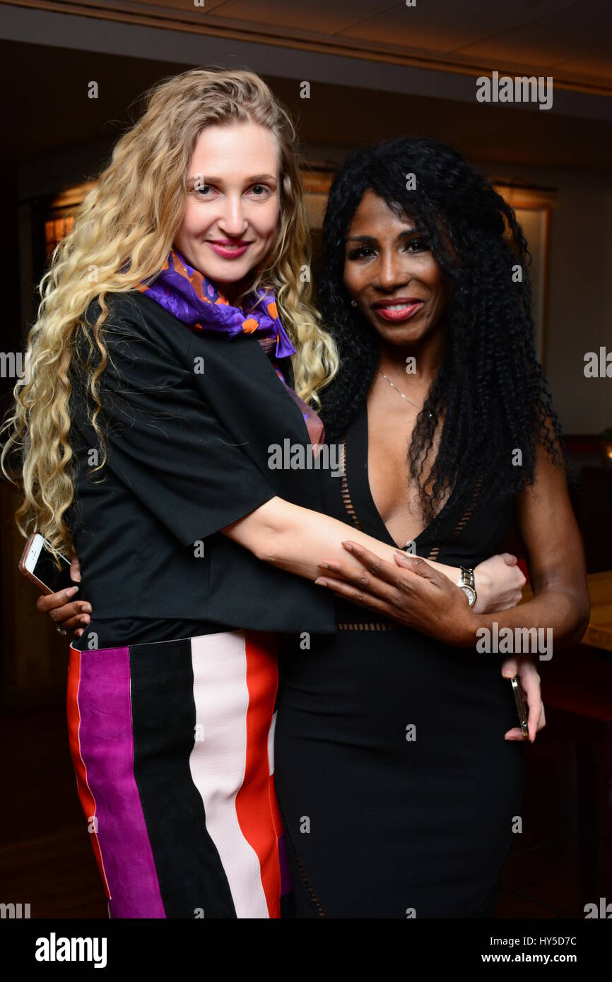 Beth Jones hosts an intimate VIP dinner with a group of celebrity ...