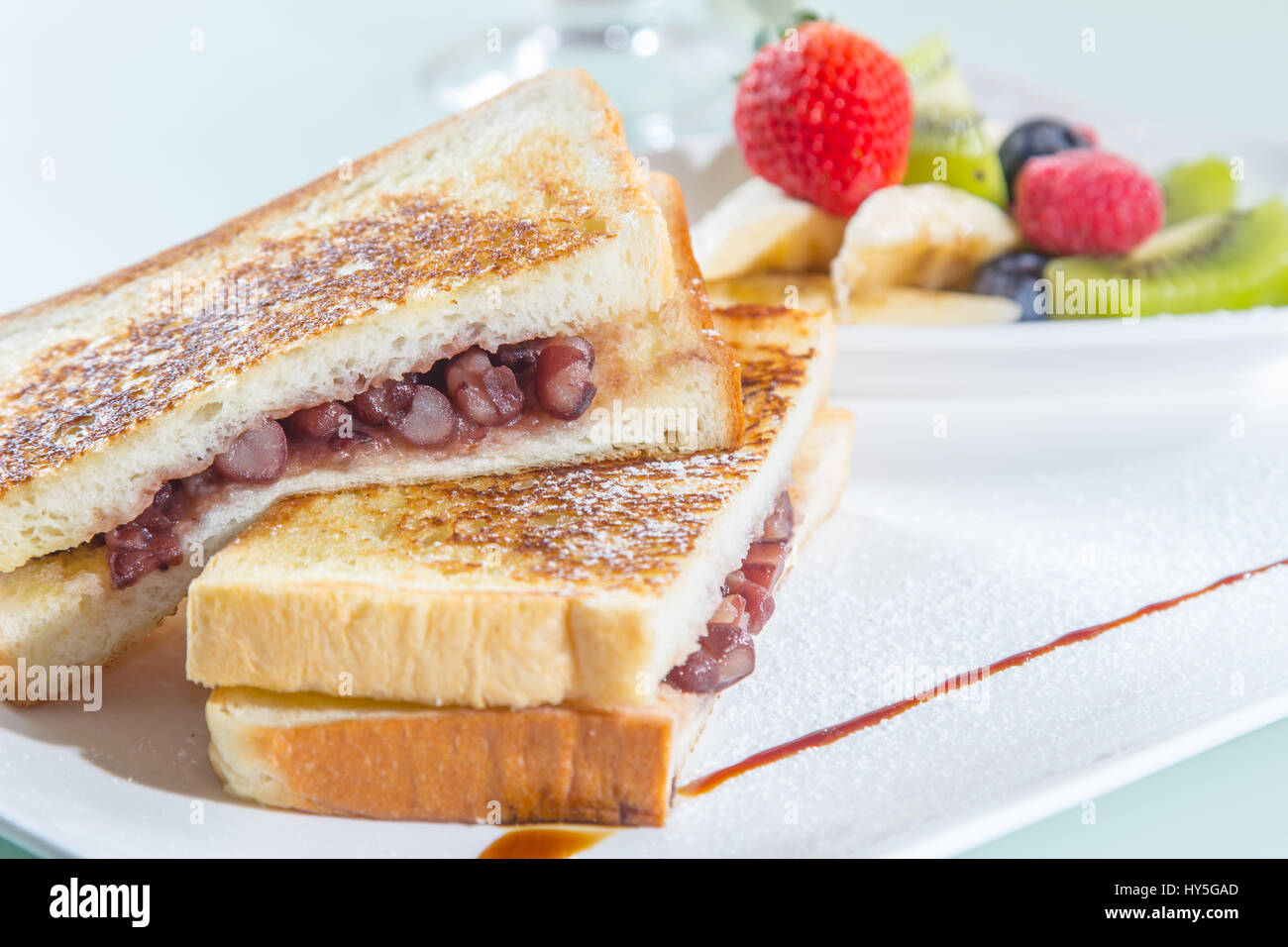 bread and toast Stock Photo - Alamy