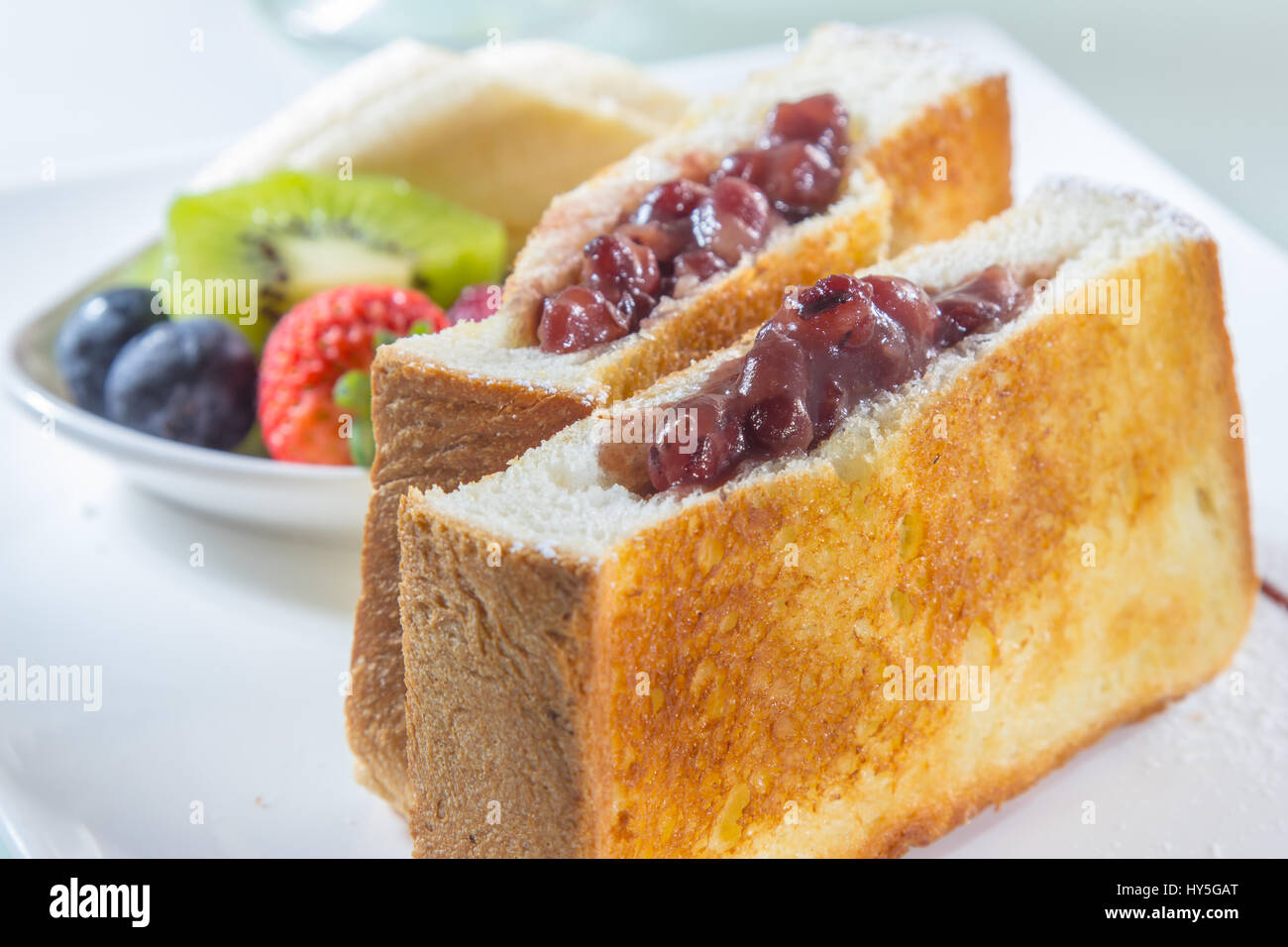bread and toast Stock Photo - Alamy